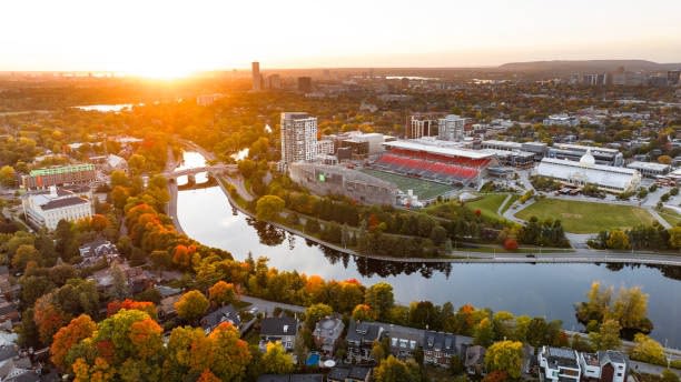 Neighbourhood Highlight: The Glebe North | Barb & Carole Real Estate Team